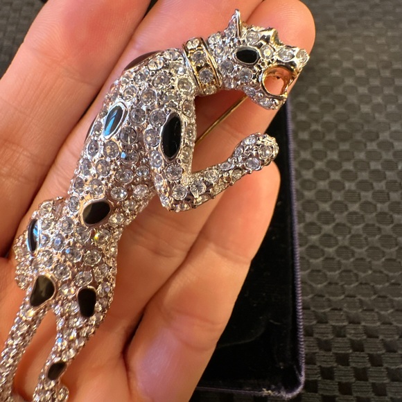Carolee | Jewelry | Vintage Carolee Leopard Brooch 992 Ltd Edition ...